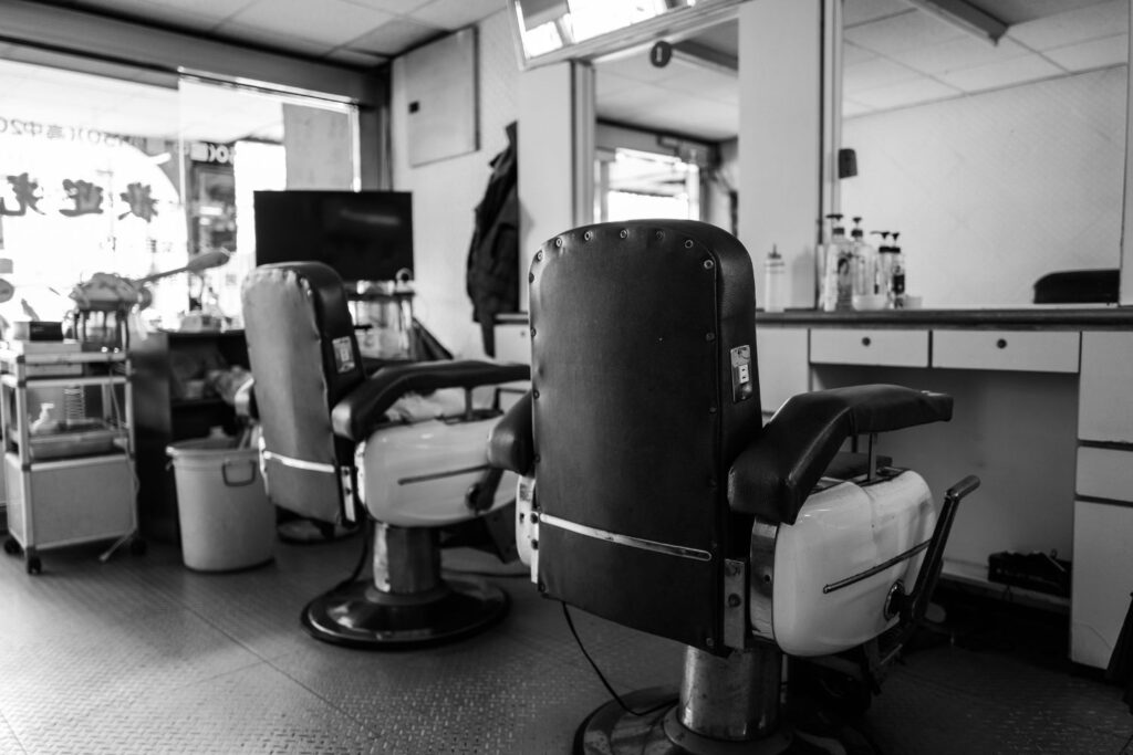 Barber Stations: Stylish Designs for Every Salon – Jathakakatha